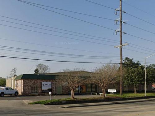 The Pulse LFT: Strip center on Heymann Blvd sells - ELIFIN® Realty